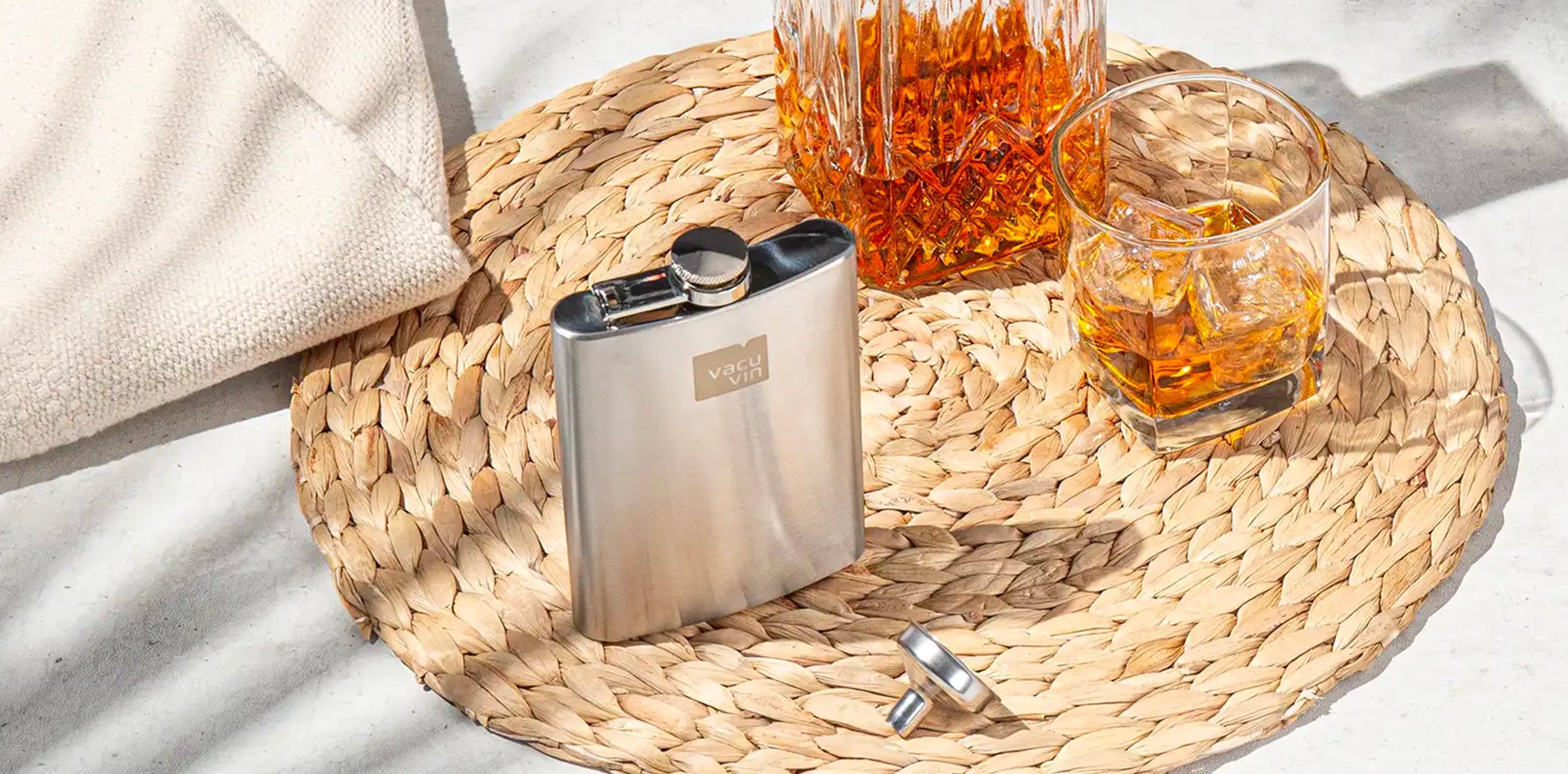 Hip Flasks | Stylish & Portable Drinkware for Any Occasion | Vacu Vin BV