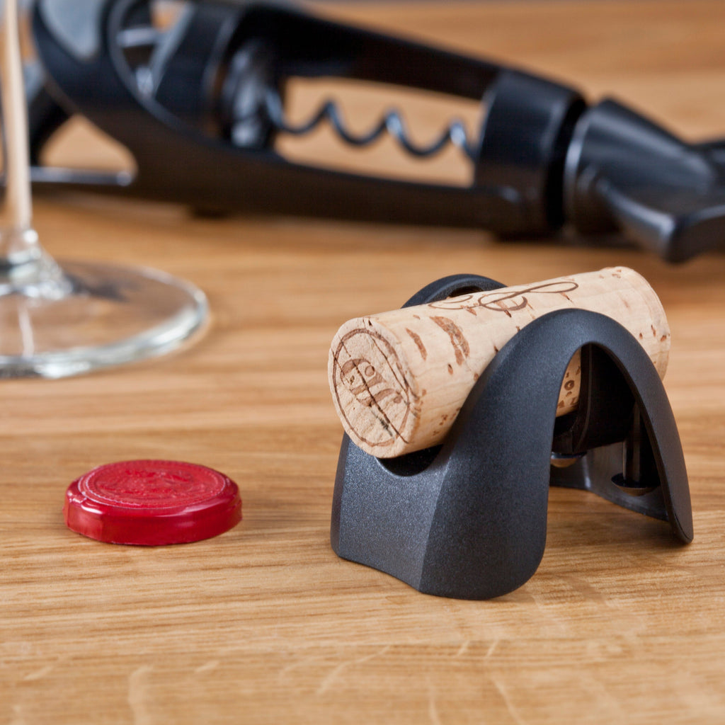 Foil Cutters | Quick & Clean Cuts for Effortless Opening | Vacu Vin BV
